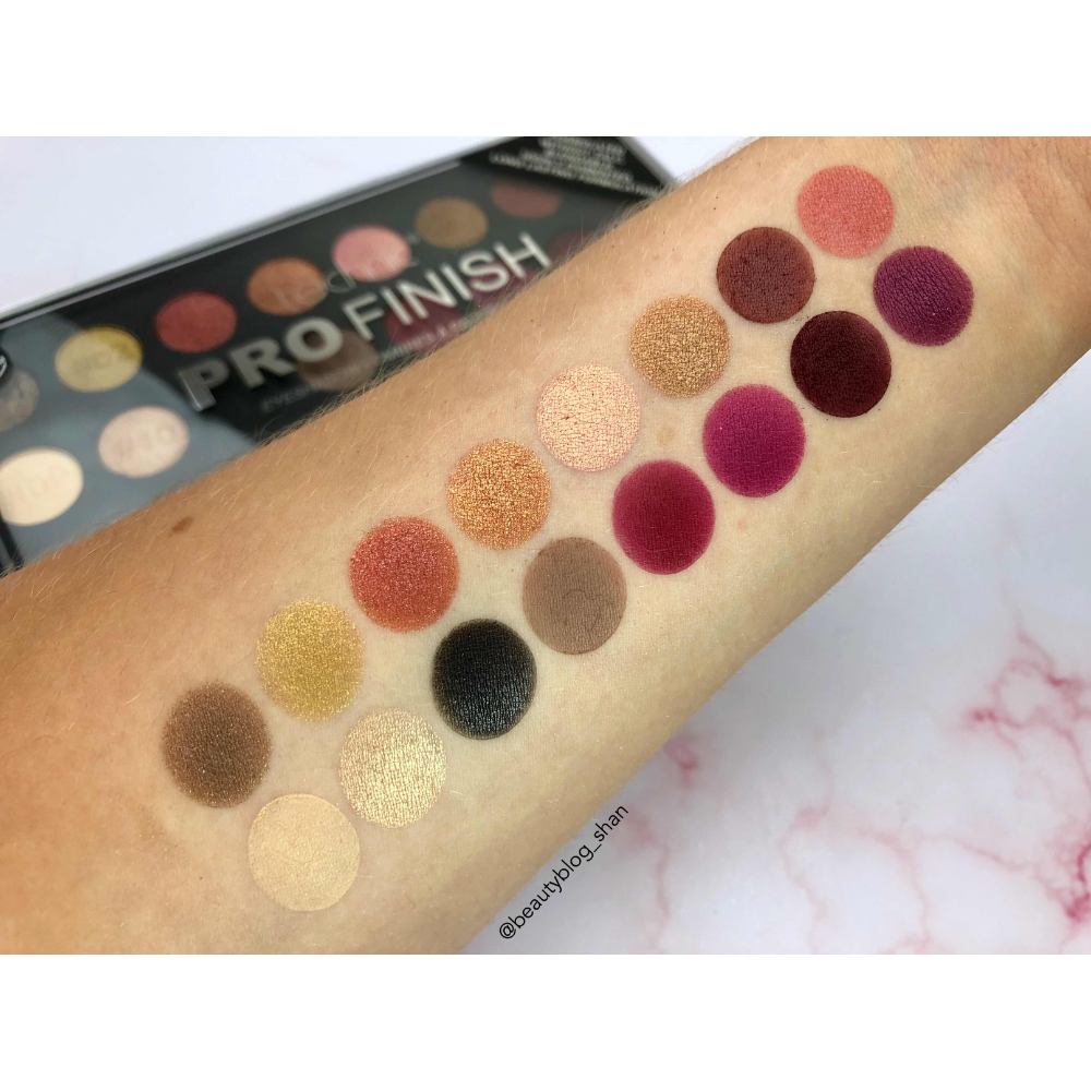 Technic Pro Finish Eyeshadow Palette | Jeevee