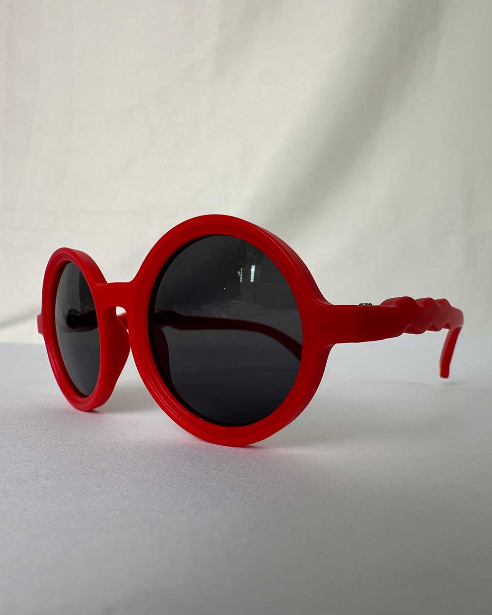 Little Fashionista Colorful Round Shades (red) | Jeevee