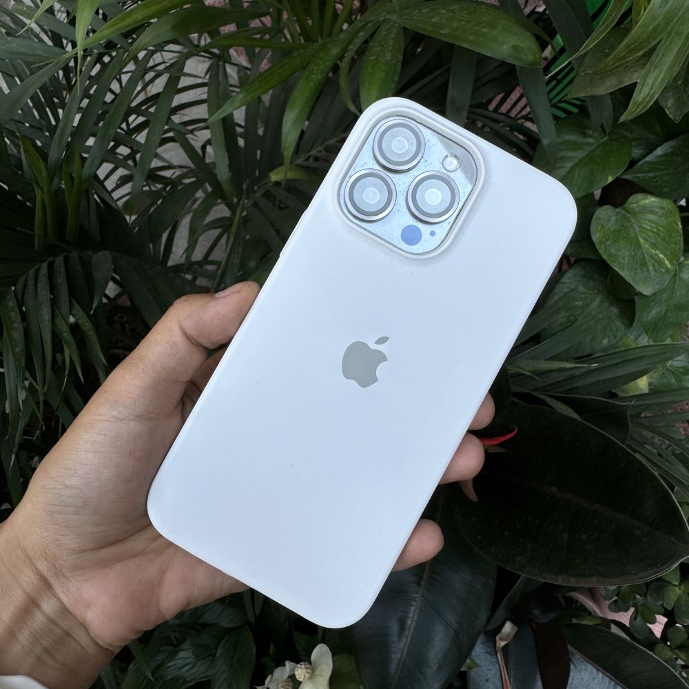 Premium Silicone Case For Iphone 13 Pro (white) | Jeevee