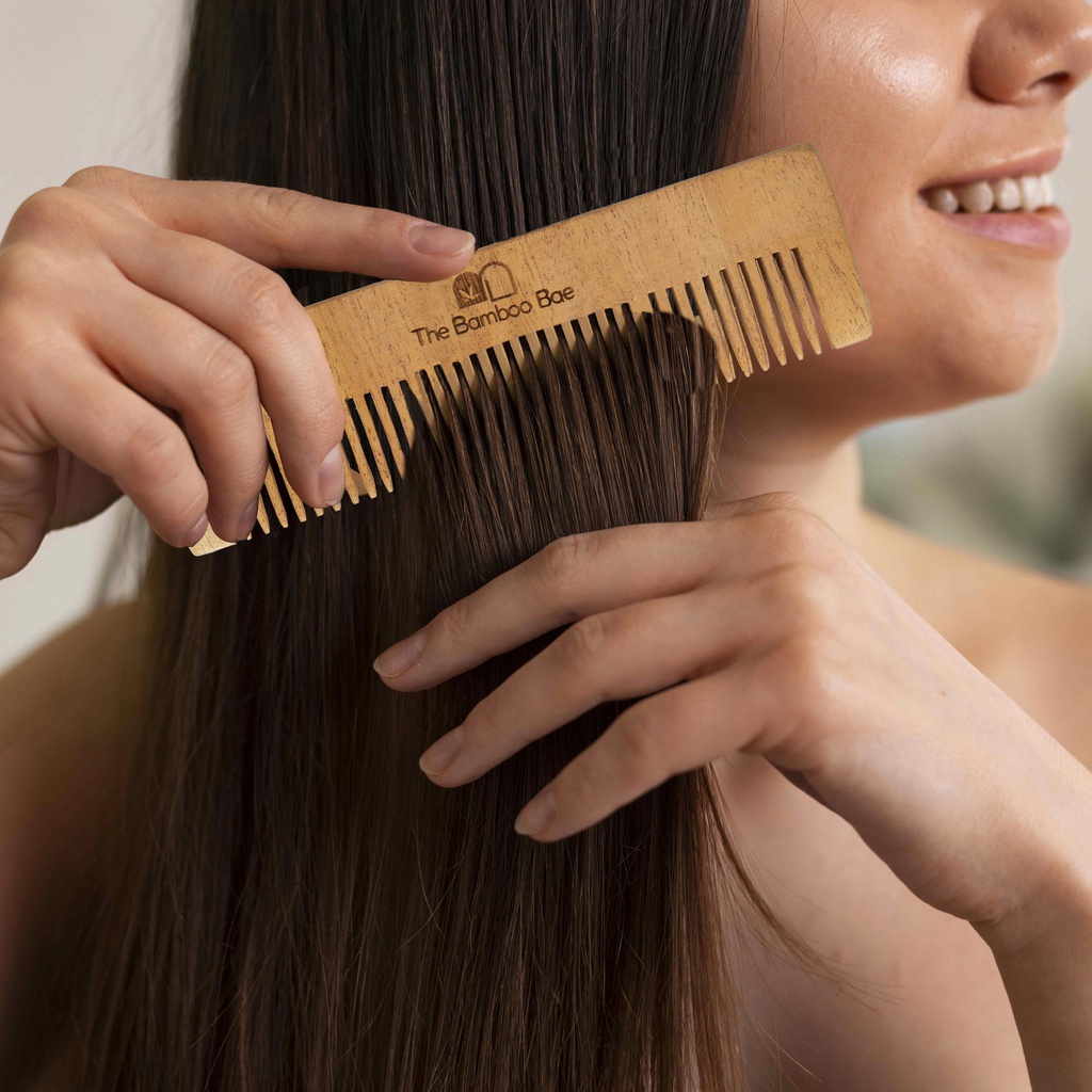 Bamboo Neem Pocket Comb | Jeevee